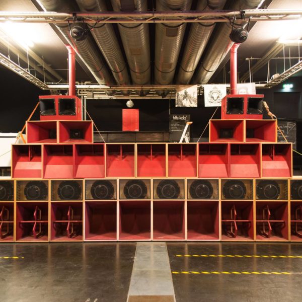 Adrians Wall Sound System - soundsystem.world